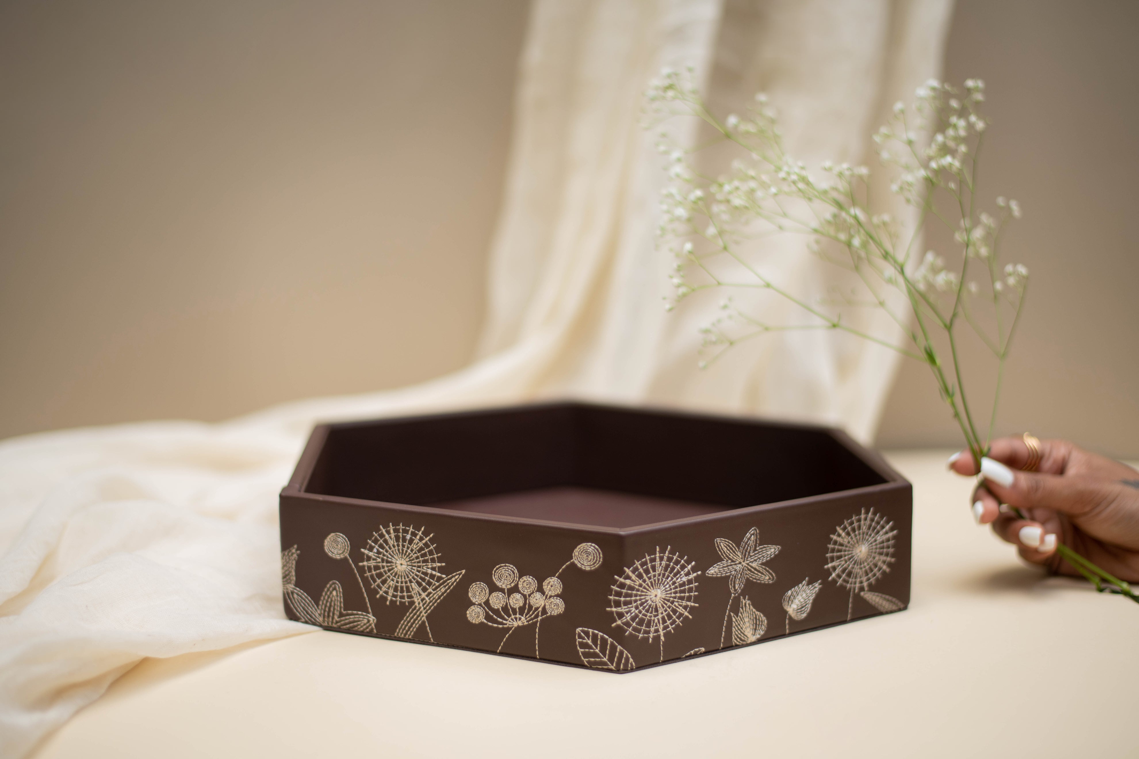 Bloom Hex Tray – AA Living