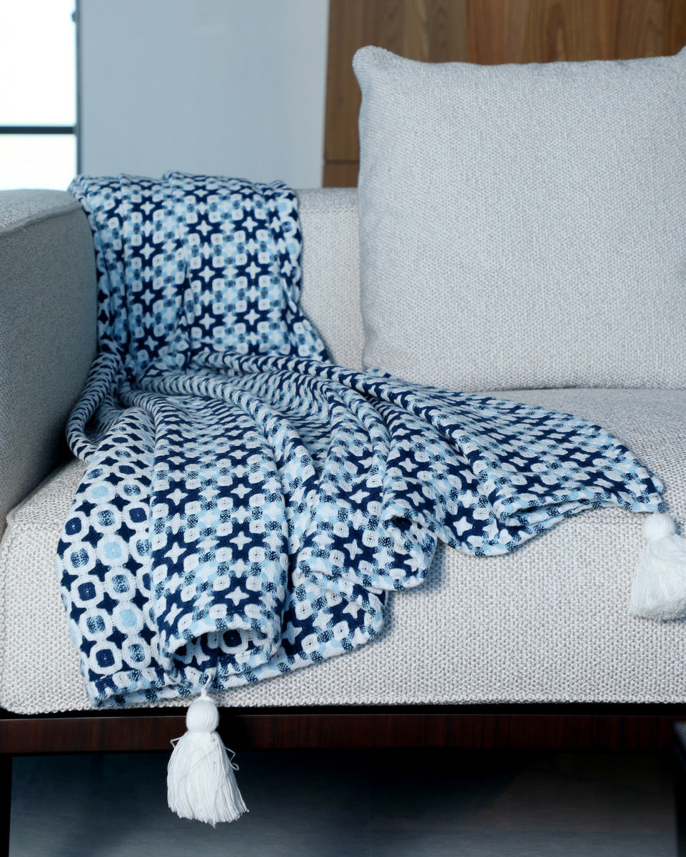 Optic blue float Throw – AA Living